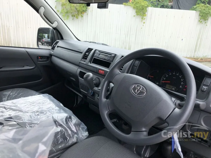 Baru Brand New Toyota Hiace 2.5 Panel Van Ready Stock - Carlist.my