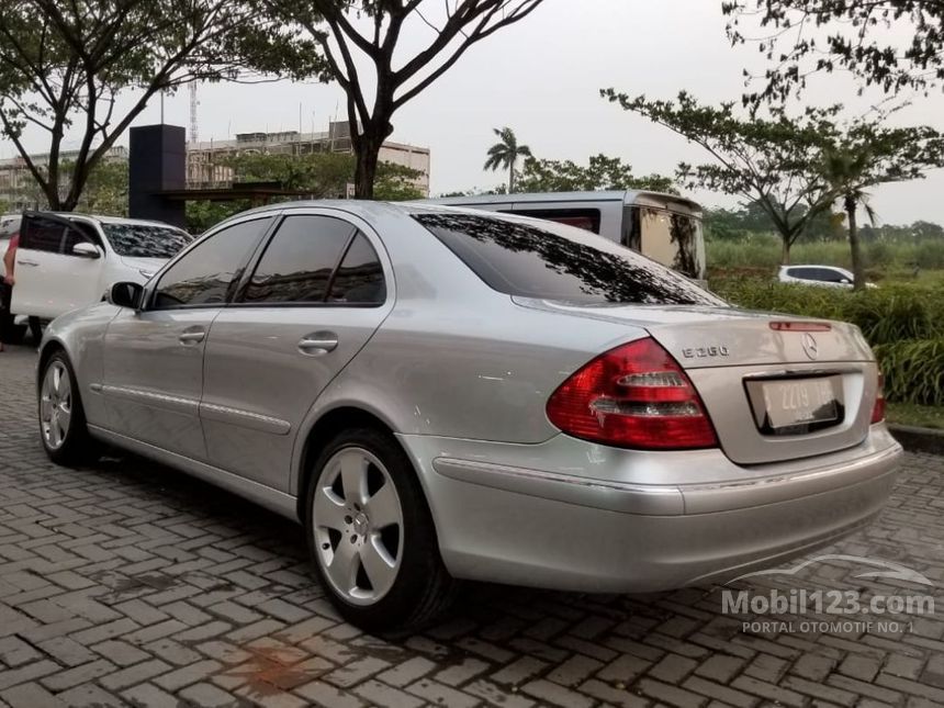 Jual Mobil Mercedes-Benz E260 2004 E260 2.6 di Banten Automatic Sedan ...
