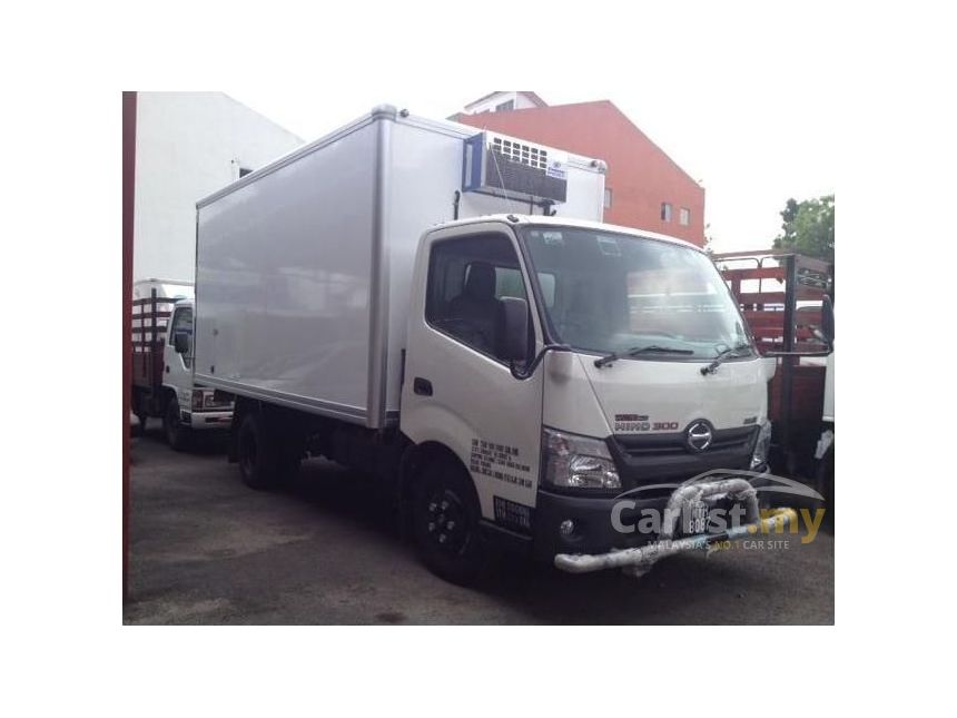 New HINO LORRY WU710R (3 TON) 5000KG - 14FT 17FT 20FT NEW - Carlist.my