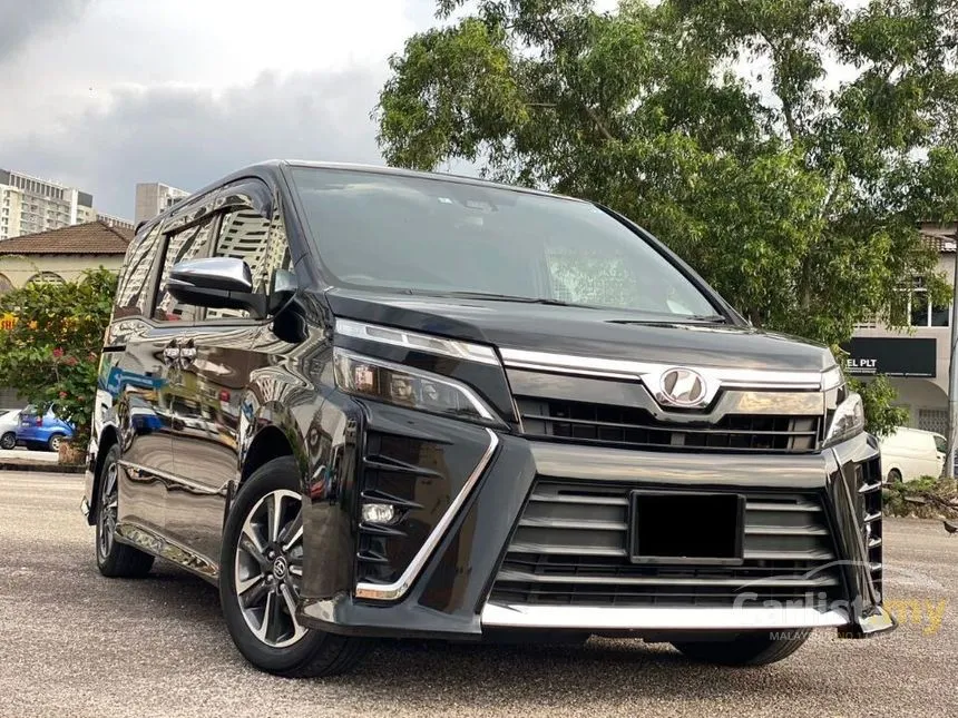 Recon 2017 Toyota Voxy 2.0 ZS Kirameki Edition MPV 2POWER DOOR 7 SEATER FREE 5YEAR WARRENTY 4.5 ...