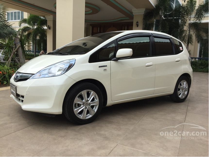 Honda Jazz 2013 Hybrid 1.3 in กรุงเทพและปริมณฑล Automatic Hatchback สี ...