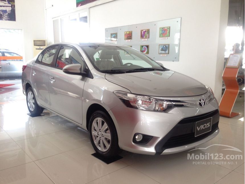 Jual Mobil Toyota Limo 2016 1.5 Manual 1.5 di Banten Manual Sedan ...
