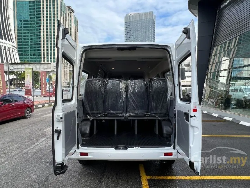 New 2022 Maxus V80 2.5 Window LWB Van - Carlist.my