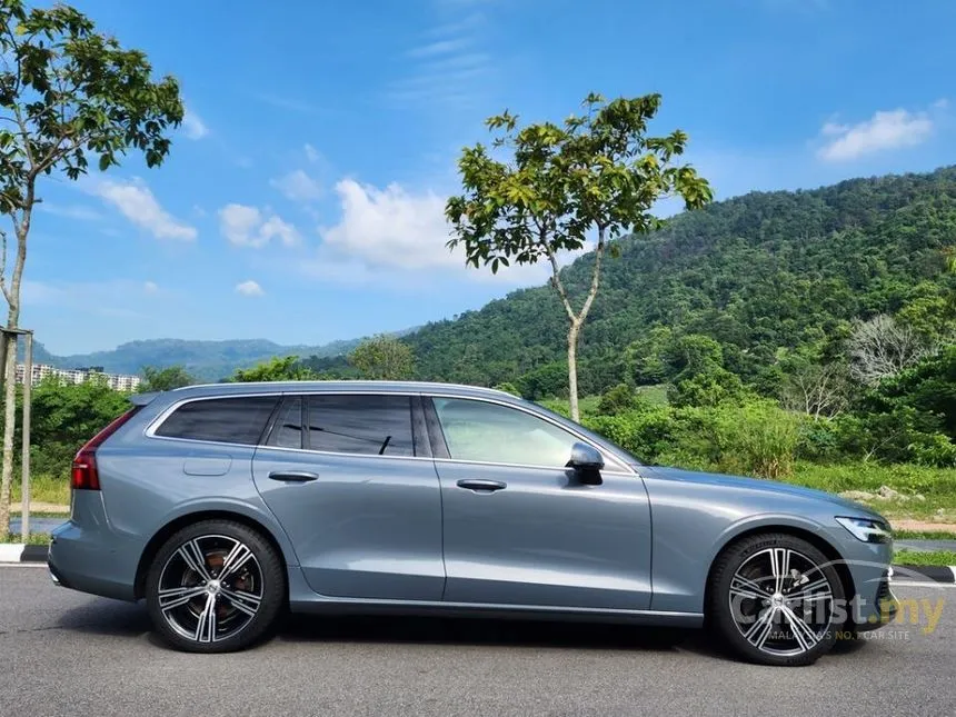 Used January 2022 VOLVO V60 Recharge T8 R-DESIGN 2.0L (A) High spec CKD ...