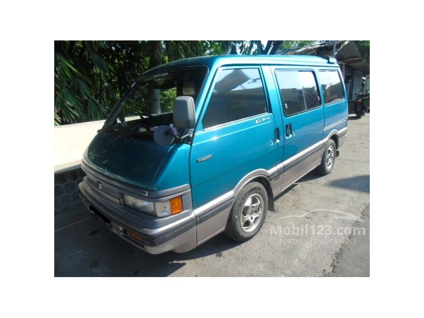 Jual Mobil Mazda E2000 1997 2.0 di Jawa Timur Manual MPV Minivans Hijau ...