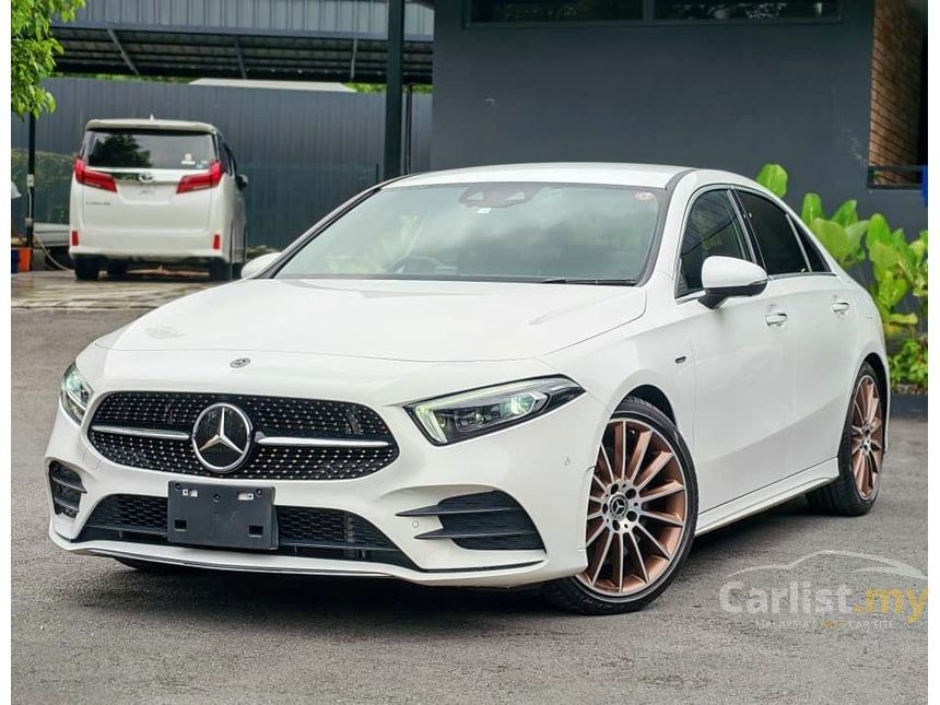 Recon 2020 Mercedes-Benz A250 2.0 Sedan A250 AMG Edition 1 Ambient ...