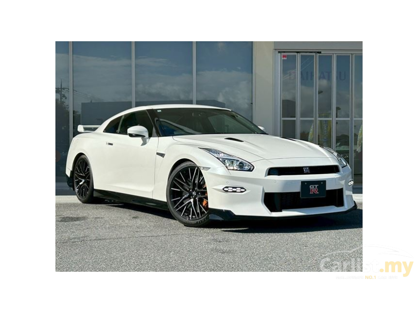 Recon INCOMING 2023 Nissan GT-R 3.8 Pure Edition, final model interior ...