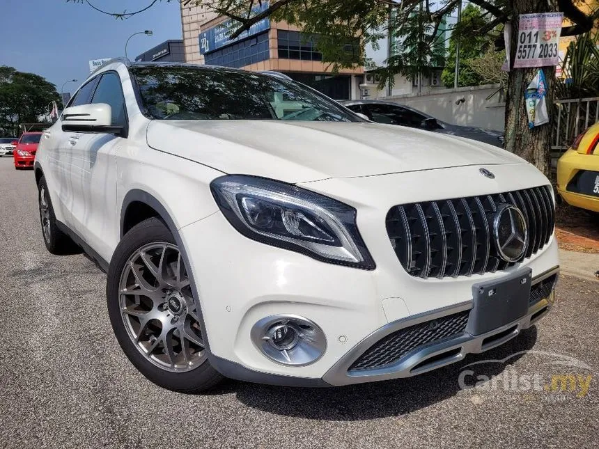 Recon 2018 Mercedes-Benz GLA220 2.0 4MATIC SUV Panoramic Roof Harman Kardon PB Unreg - Carlist.my