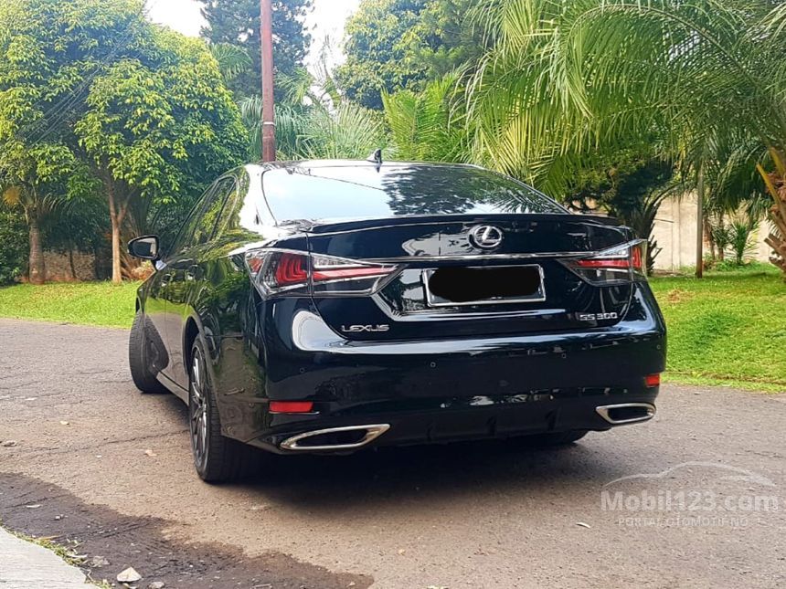 Jual Mobil Lexus GS300 2017 F Sport 2.0 di DKI Jakarta Automatic Sedan ...