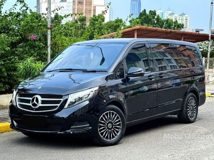 Jual Mobil Mercedes-Benz V260 2018 Avantgarde 2.0 di DKI Jakarta Automatic Van Wagon Hitam Rp ...