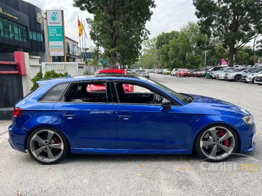 Recon 2017 Audi RS3 2.5 Black Edition Hatchback SUNROOF NEW STOCK UNREG - Carlist.my