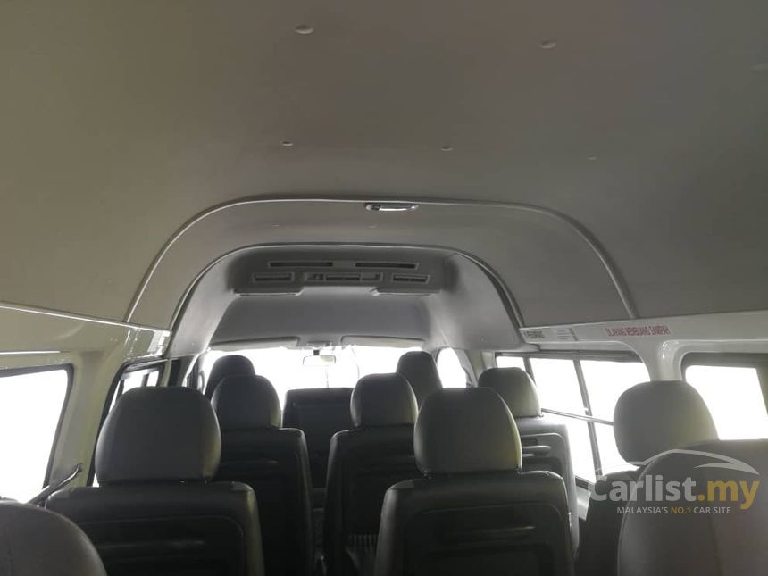 Toyota Hiace 2013 Window 2.7 in Selangor Manual Van White for RM 78,999 ...