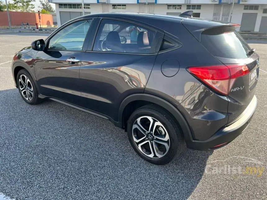 Used 2017 Honda HR-V 1.8 i-VTEC V SUV, FULL Body Kit, FREE Service ...