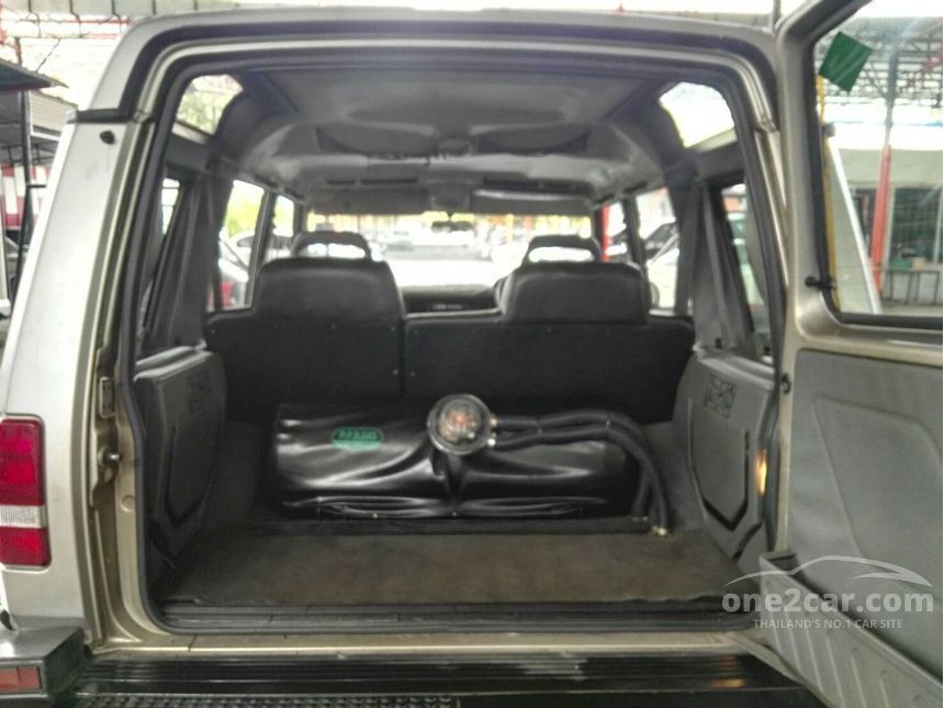 Land Rover Discovery 1996 (ปี 90-99) MPi LS 2.0 เกียร์ธรรมดา สีทอง ...