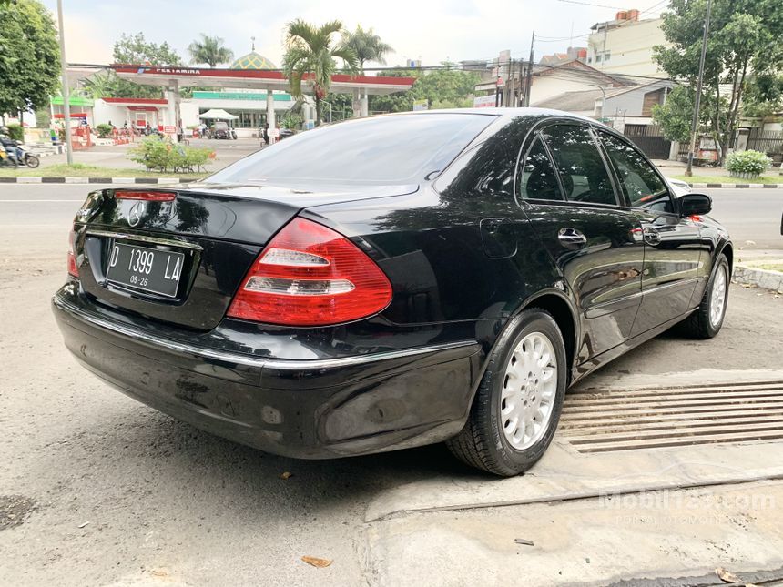 Jual Mobil Mercedes-Benz E260 2005 E260 2.6 di Jawa Barat Automatic ...