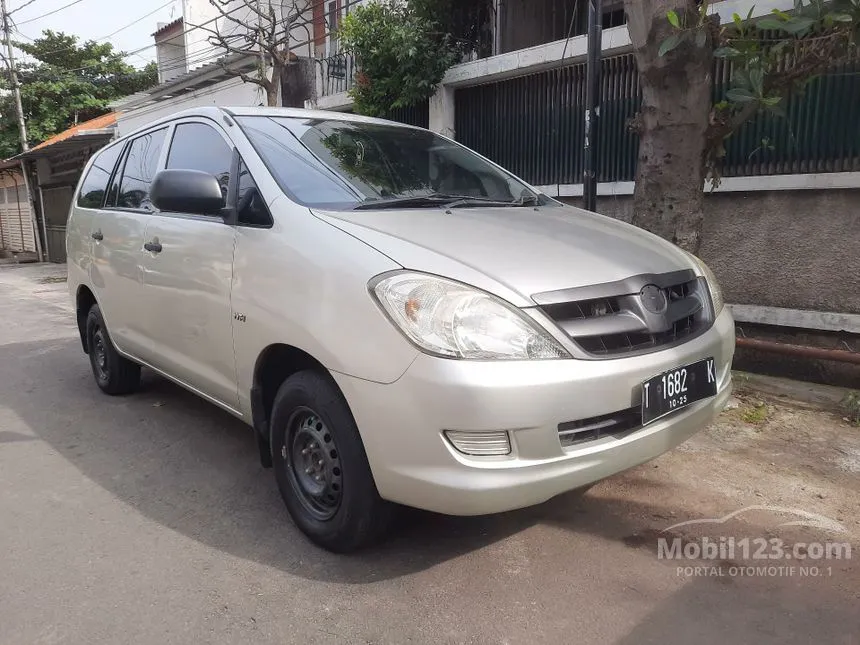 Jual Mobil Toyota Kijang Innova 2005 E 2.0 di DKI Jakarta Manual MPV ...