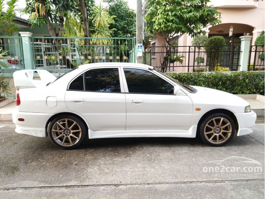 Mitsubishi Lancer 2001 GLXi 1.6 in กรุงเทพและปริมณฑล Manual Sedan สีขาว ...