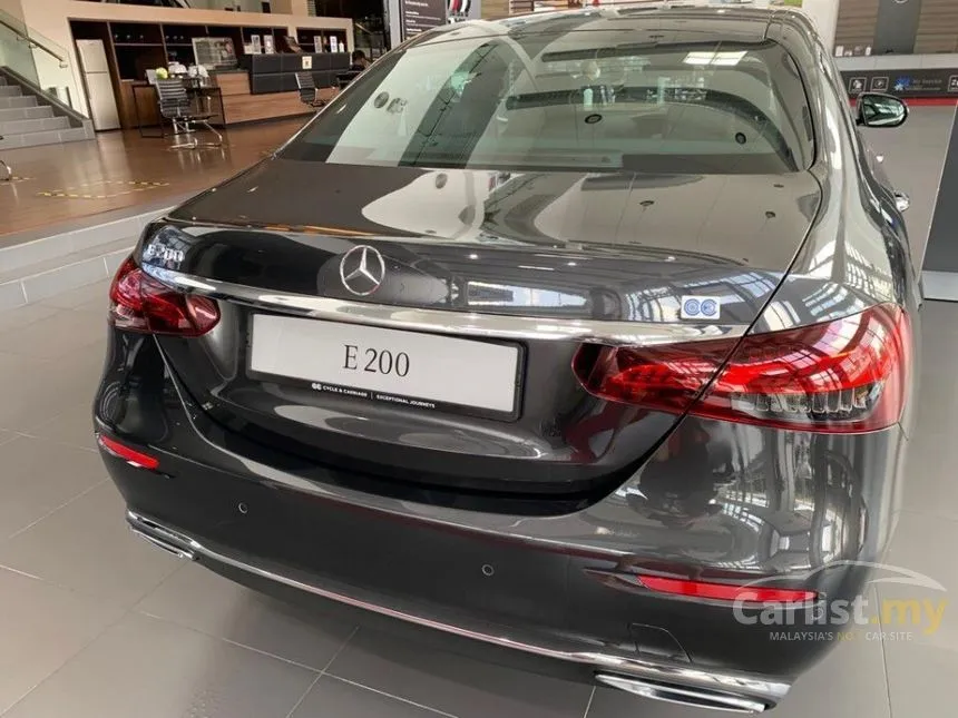 New 2022 Mercedes-Benz E200 2.0 Avantgarde Sedan - Carlist.my