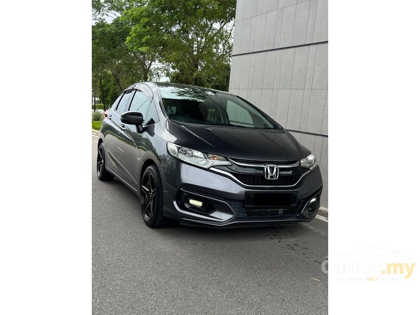 Terpakai 2018 Honda Jazz GK5 1.5 GENUINE V HIGHEST SPEC FACELIFT ...