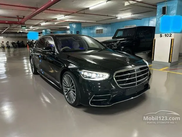 Jual Mercedes-Benz Sedan Hitam Bekas di Indonesia Harga Kredit Murah ...