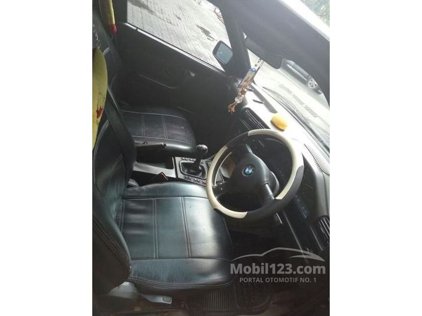 Jual Mobil BMW 318i 1990 1.8 Manual 1.8 di DKI Jakarta Manual Sedan ...