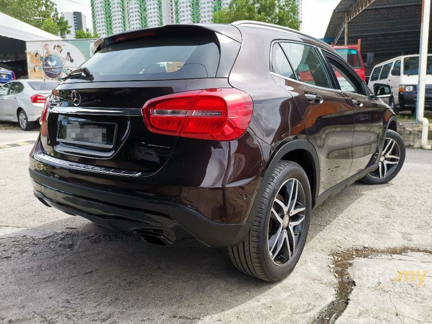 Mercedes-Benz GLA200 2015 1.6 in Selangor Automatic SUV Maroon for RM ...