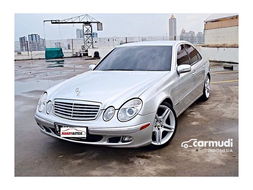Jual Mobil Mercedes-Benz E260 2005 W211 2.6 V6 2.6 di DKI Jakarta ...