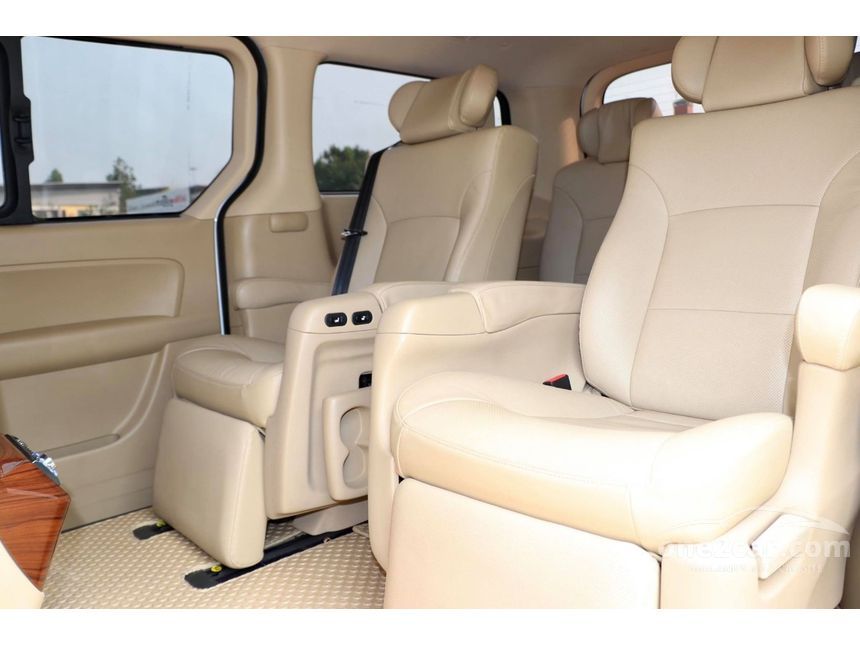 Hyundai Grand Starex 2018 VIP 2.5 in กรุงเทพและปริมณฑล Automatic Wagon ...