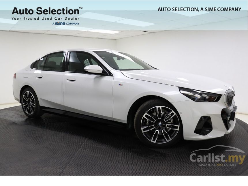 Used 2025 BMW 520i 2.0 M Sport Sedan - Carlist.my