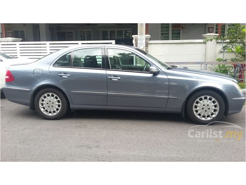 Mercedes-Benz E200K 2004 Classic 1.8 in Selangor Automatic Sedan Blue ...