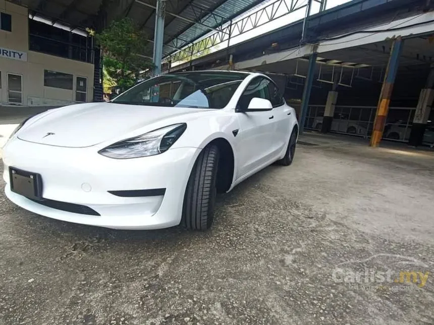 Recon 2022 TESLA Model 3 .0 Standard Range Sedan - Carlist.my