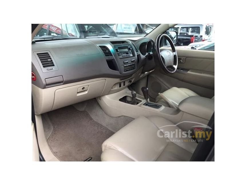 Used 2008 Toyota Fortuner 2.7 V PREMIUM PETROL 7 SEATER SUV - Carlist.my
