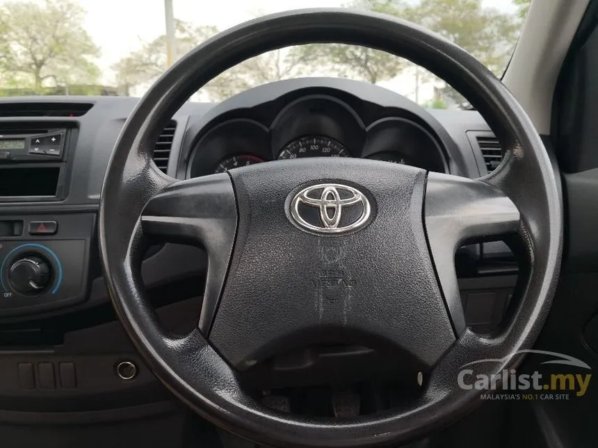 Used 2014 Toyota HILUX 2.5 SINGLE CAB (M) VNT TURBO 4X4 Pickup Truck One Owner - Carlist.my