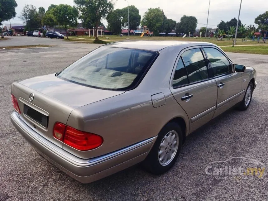 Used 1999 Mercedes-Benz E240 2.4 Avantgarde Sedan - Carlist.my