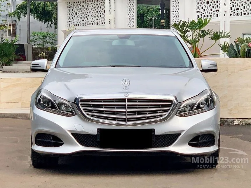 Jual Mobil Mercedes-Benz E200 2015 Classic 2.0 di DKI Jakarta Automatic ...