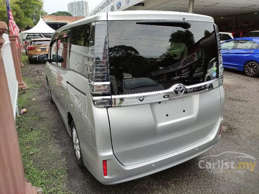 Recon 2019 Toyota Voxy 2.0 X MPV #UNREG #7 SEATER #2 POWER DOOR - Carlist.my