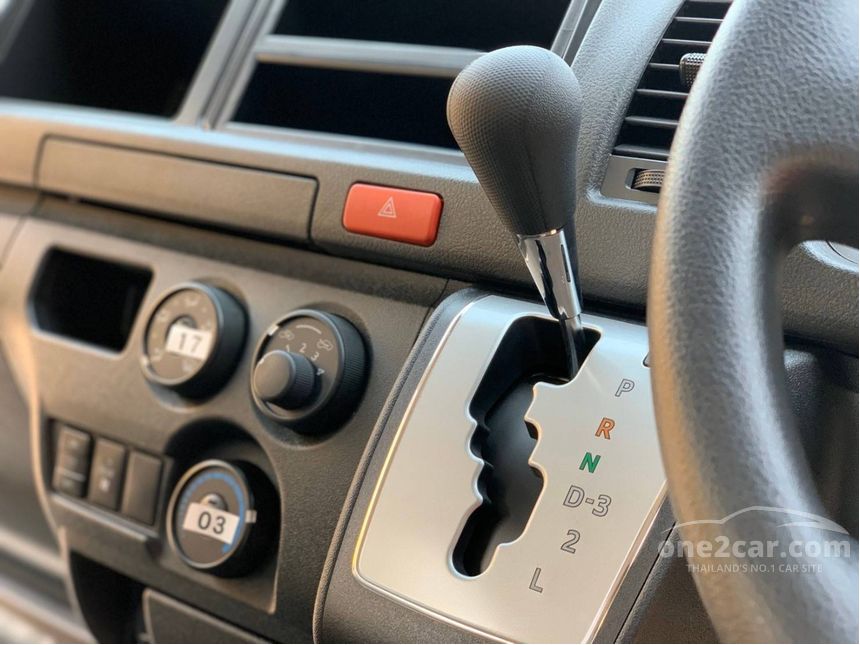 Toyota Hiace 2019 D4D 3.0 in กรุงเทพและปริมณฑล Automatic Van สีขาว for ...