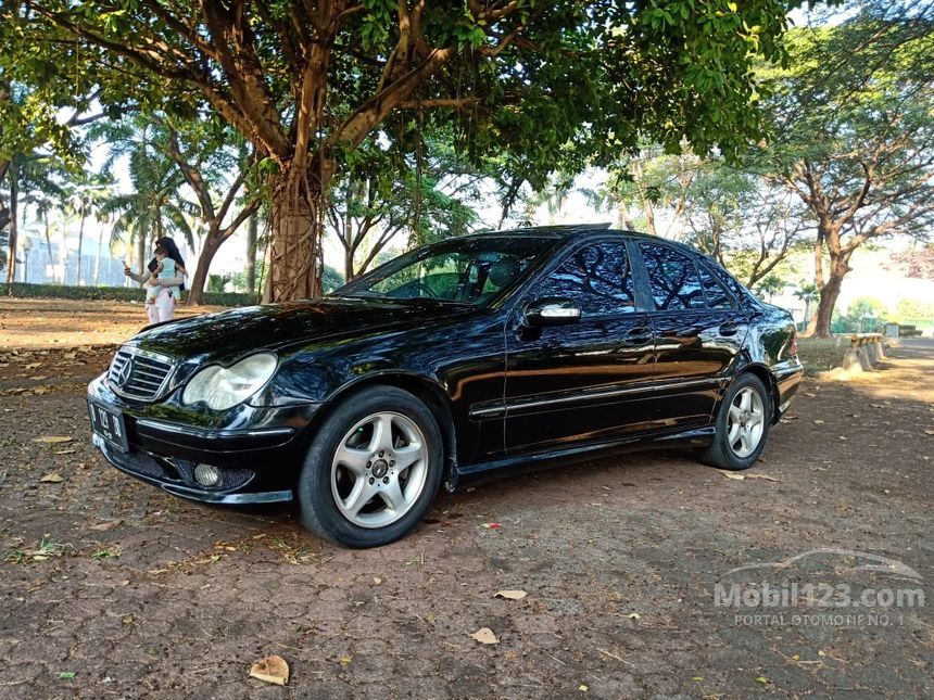 Jual Mobil Mercedes-Benz C270 2001 CDI Avantgarde 2.7 di Jawa Barat ...