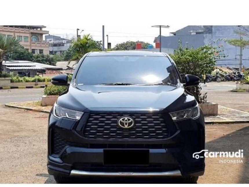 Jual Mobil Toyota Kijang Innova Zenix 2023 V HV Modellista 2.0 di DKI ...