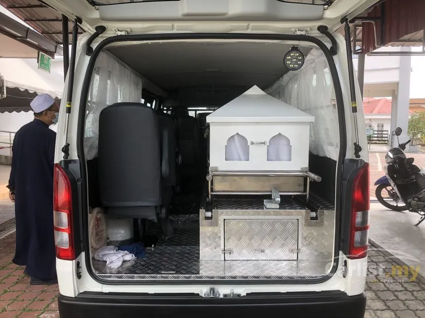 New Brand Toyota Hiace Van 2.5 Van Jenazah - Carlist.my