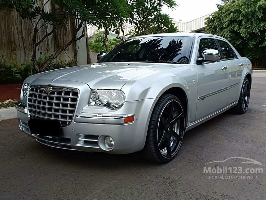 Jual Mobil Chrysler 300C 2011 3.5 di DKI Jakarta Automatic Sedan Silver ...
