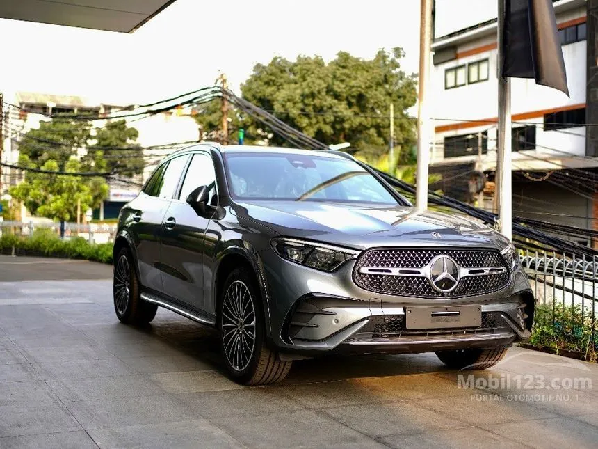 Jual Mobil Mercedes-Benz GLC300 2023 AMG Line 4MATIC 2.0 di DKI Jakarta ...