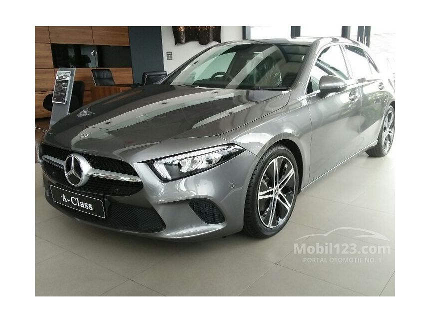 Jual Mobil Mercedes-Benz A200 2018 Progressive Line 1.3 di DKI Jakarta ...