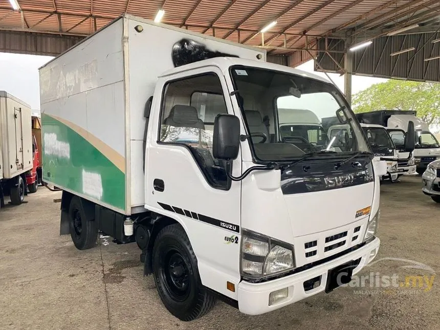 Used 2014 Isuzu NKR55 2.8 Lorry LUTON BOX - Carlist.my