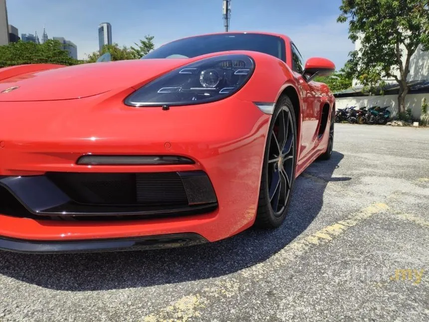 Recon Recon Unreg 2018 Porsche CAYMAN GTS 718 Coupe 2.5 Turbo LAVA ...