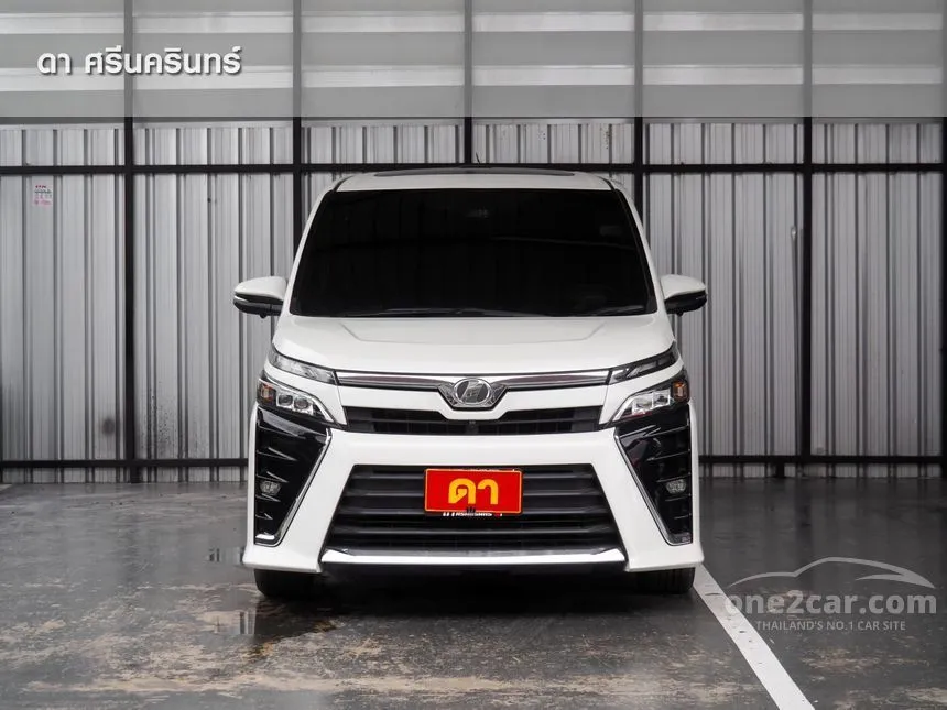 2019 Toyota Voxy 2.0 (ปี 14-17) ZS MPV AT มือสอง One2car