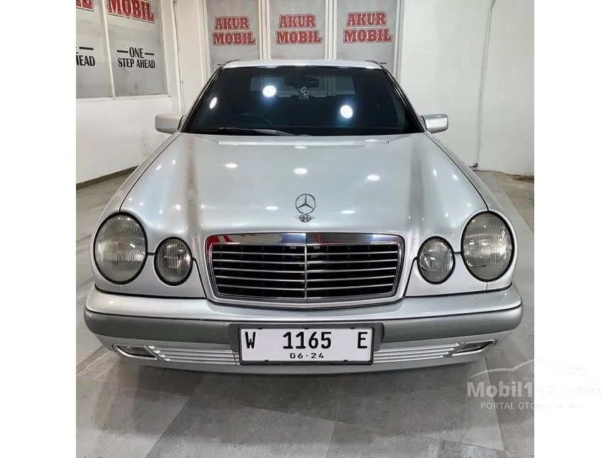 Jual Mobil Mercedes-Benz E230 1997 W210 2.3 di Jawa Tengah Manual Sedan Abu-abu Rp 80.000.000 ...