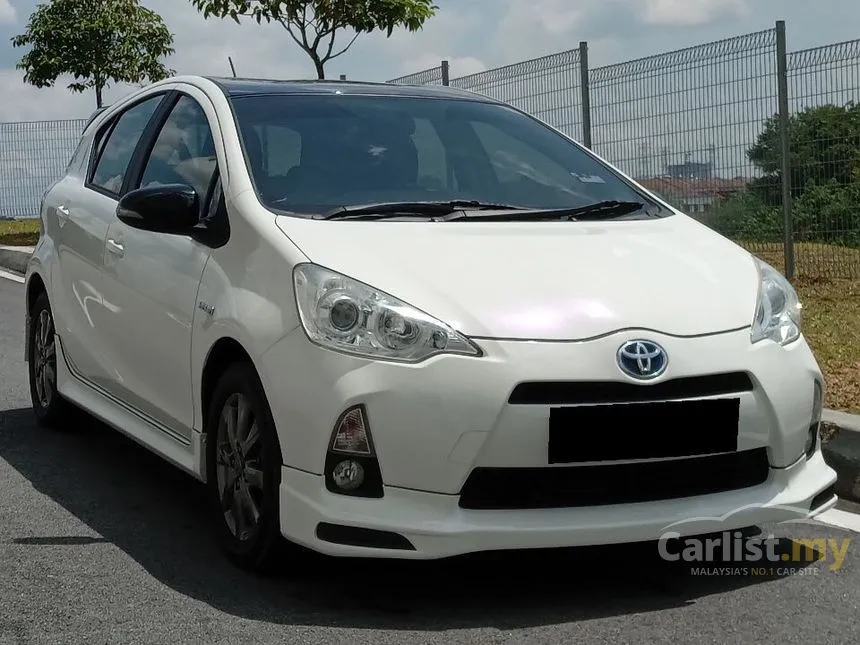 Used TOYOTA PRIUS C 1.5 AUTO HYBRID TRD SPORTIVO NEW FACELIFT HATCHBACK ...