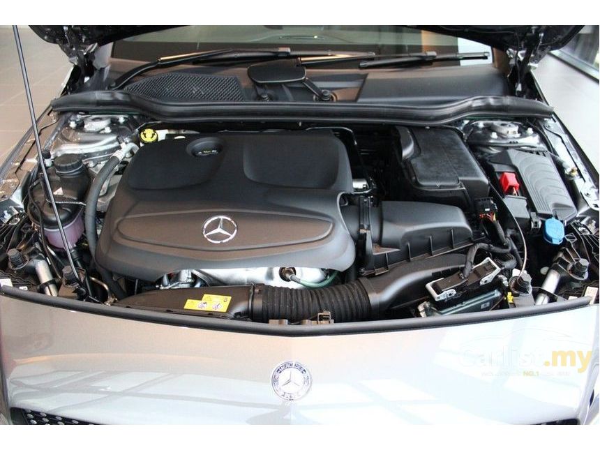 New 2017 Mercedes-Benz A200 1.6 AMG Line (A) New - Carlist.my