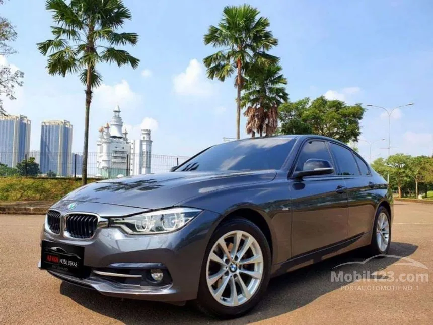 Jual Mobil BMW 320i 2017 Sport 2.0 di Banten Automatic Sedan Abu-abu Rp 435.000.000 - 10000984 ...